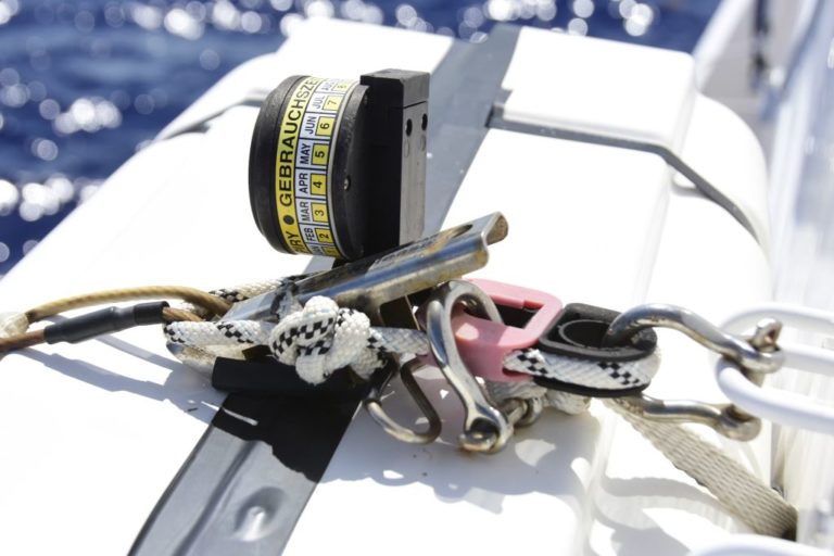 Feature: Life Raft Installations – Editorial: Brokers and Commissions ...